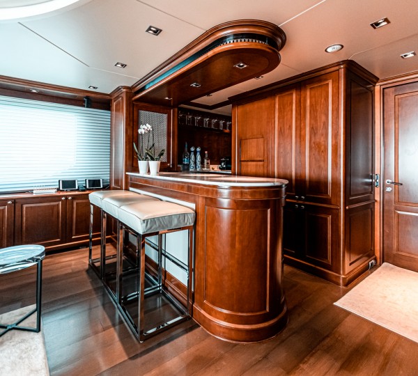 Outstanding 55m BENETTI Superyacht CAKEWALK spotted in Antibes — Yacht ...